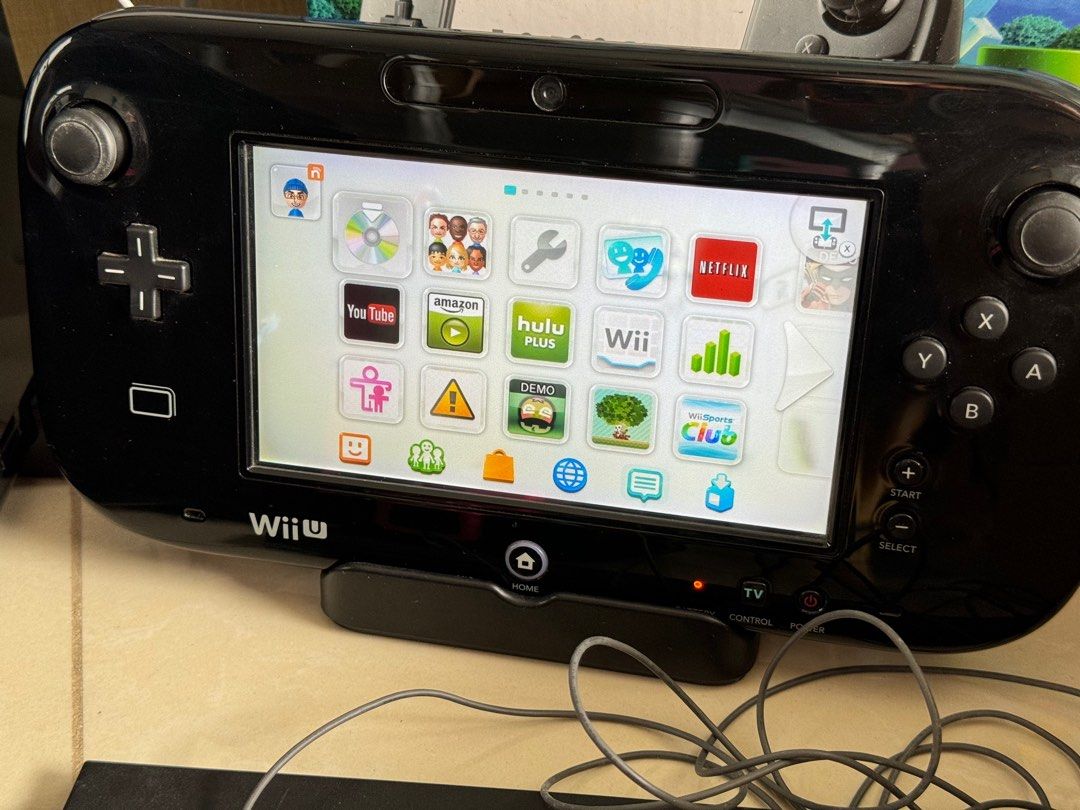 Nintendo Wii U with 5 games, Video Gaming, Video Game Consoles ...
