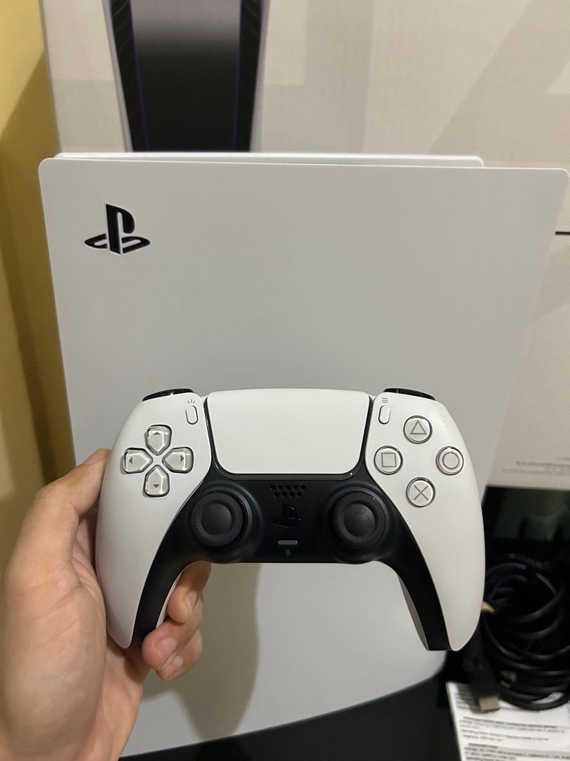 Ps5 Disc Edition 1 Month Old with Receipt, Video Gaming, Video Game ...