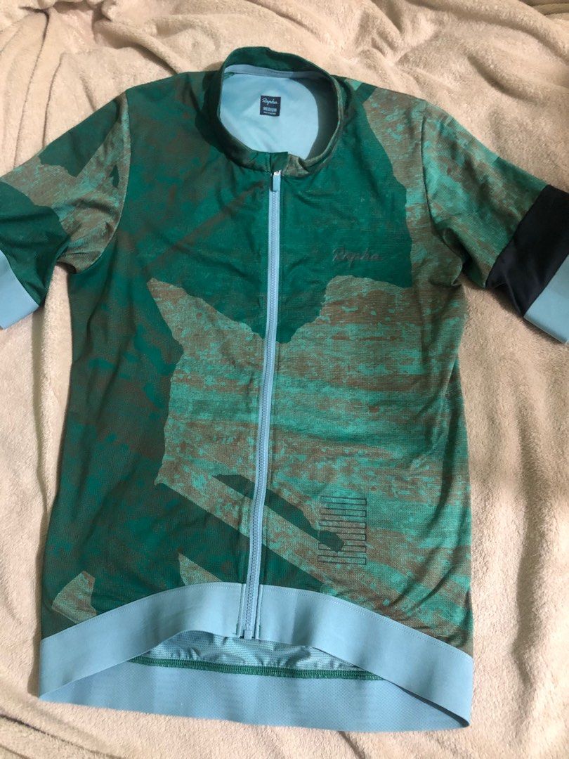 Rapha pro team training gravel medium, Men's Fashion, Activewear on Carousell
