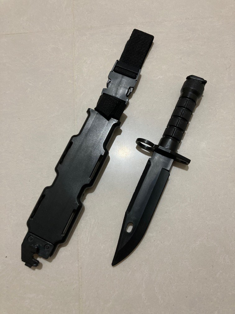 Replica M9 Bayonet Plastic, Hobbies & Toys, Toys & Games on Carousell