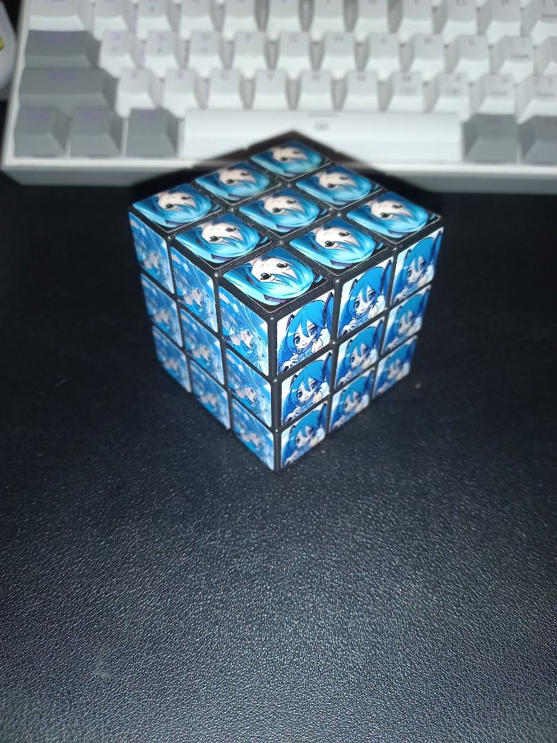 Rubik's Cube: Hatsune Miku [Unlicensed], Hobbies & Toys, Toys & Games ...