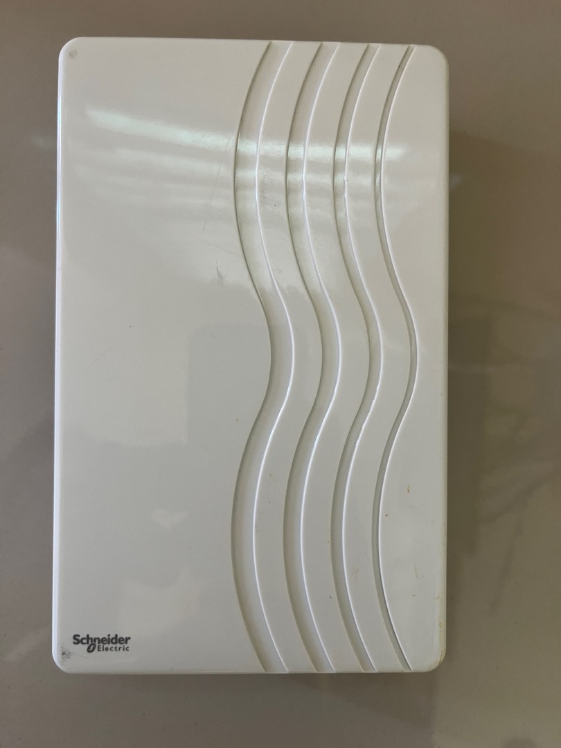 Schneider Doorbell, Furniture & Home Living, Security & Locks, Peephole ...