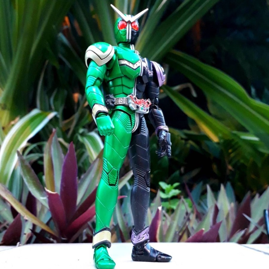 SHF KAMEN RIDER DOUBLE CYCLONE BANDAI, Toys & Collectibles, Mainan di ...