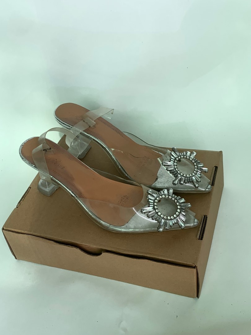 Silver 2 Inches Heels, Women's Fashion, Footwear, Heels on Carousell