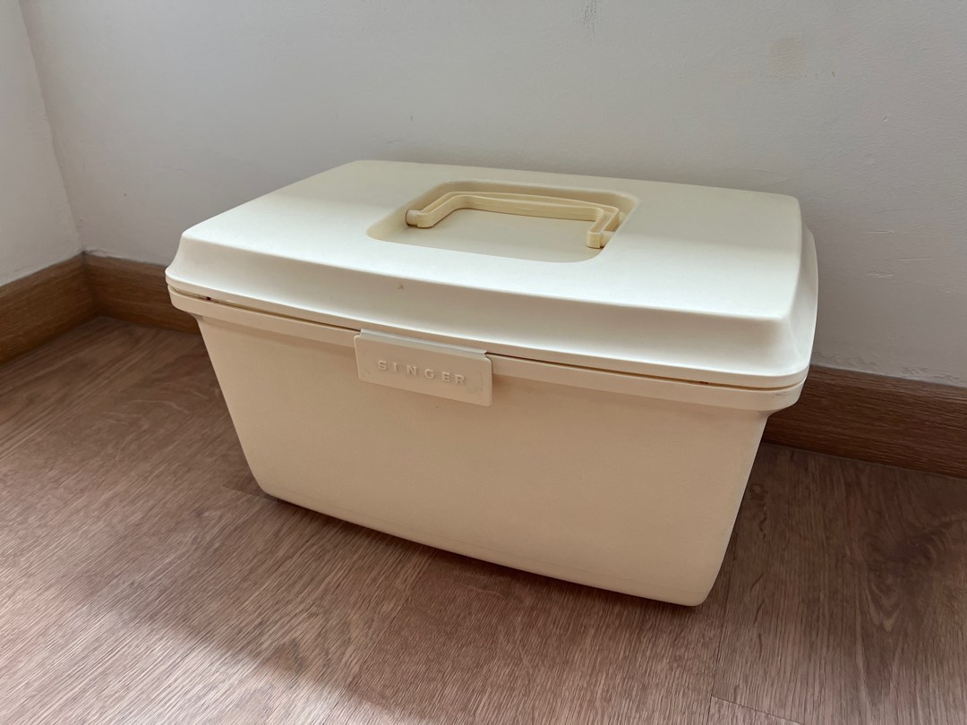 SINGER Sewing Box, Furniture & Home Living, Home Improvement ...