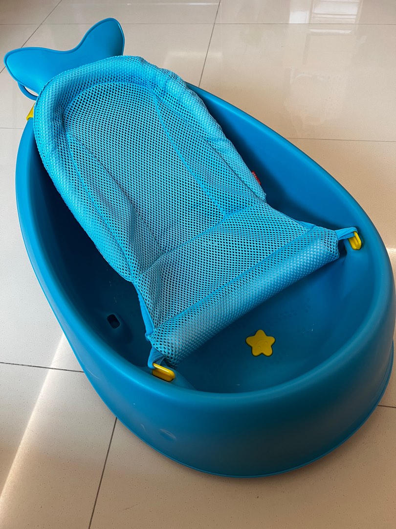 Skip hop 3 stage bath tub, Babies & Kids, Bathing & Changing, Bathtub ...