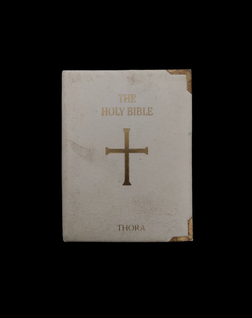The Holy Bible (Small Vintage Pocket Book), Hobbies & Toys, Books ...