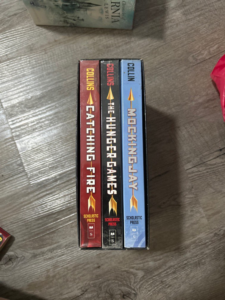 The Hunger Games Trilogy, Hobbies & Toys, Books & Magazines, Fiction ...