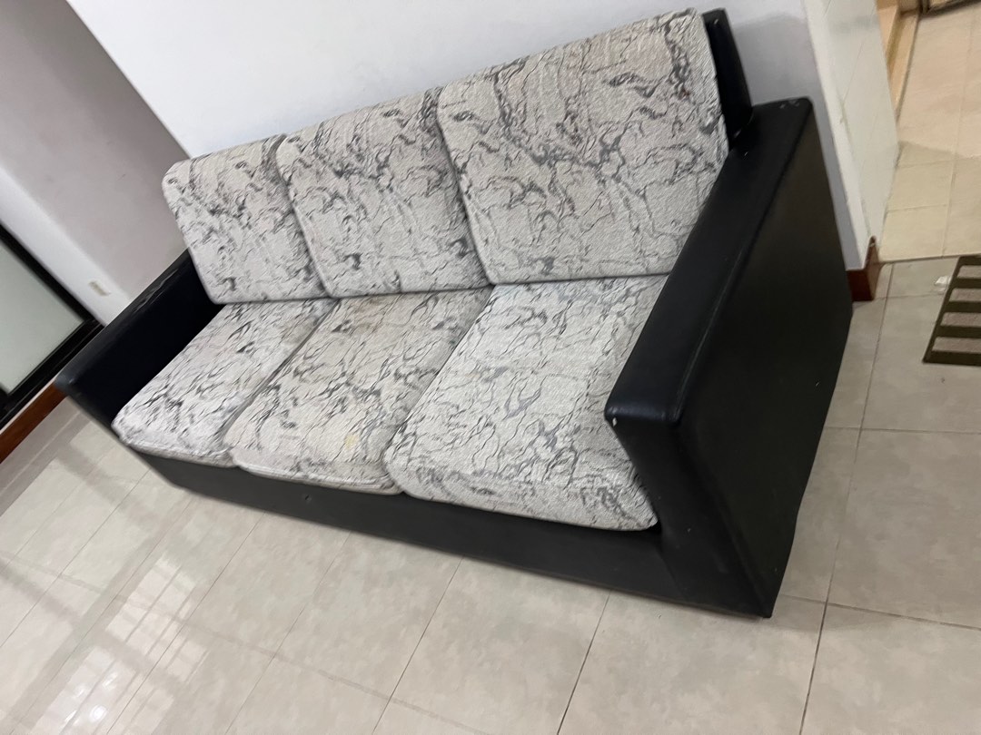 Used 3-seater Sofa to bless from SengKang HDB (at Fernvale Lane ...