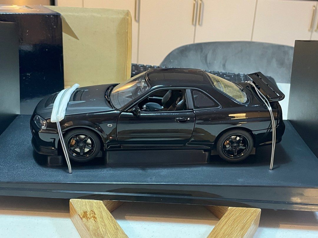 1/18 AUTOART NISSAN SKYLINE GTR R34 V-SPEC ii (metallic black), Hobbies & Toys, Toys & Games on ...