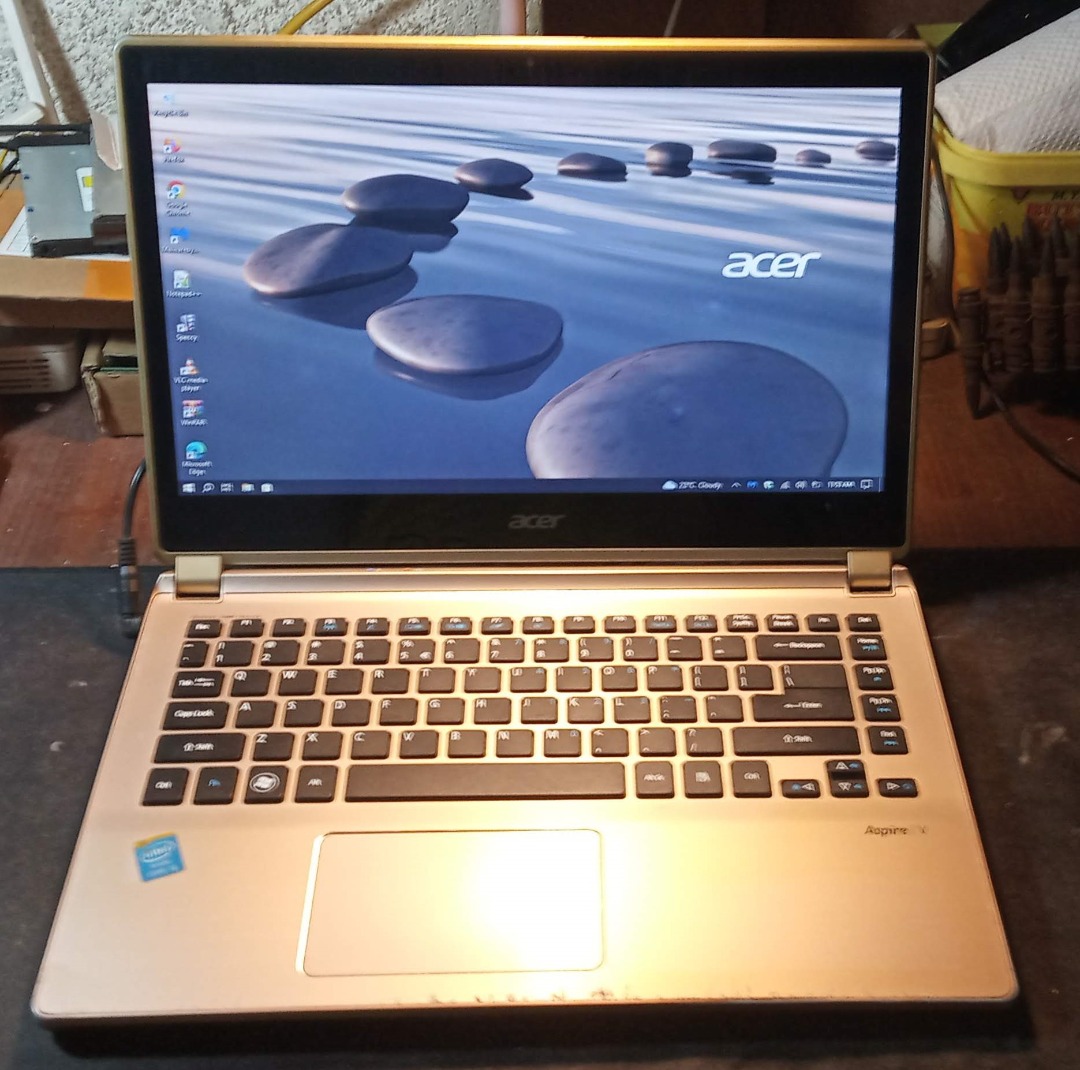 Acer Aspire V5-473P (Touch screen) > Core i3 4th Gen, 6GB RAM, SSD ...