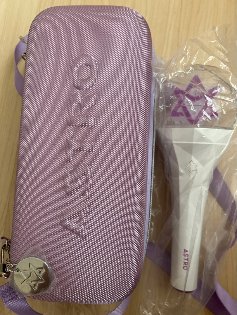 Astro Robong and limited edition Robong case, Hobbies & Toys ...