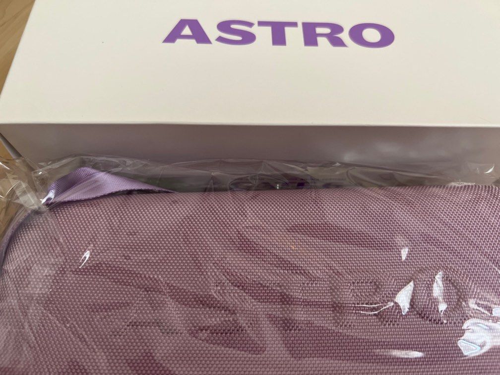 Astro Robong and limited edition Robong case, Hobbies & Toys ...