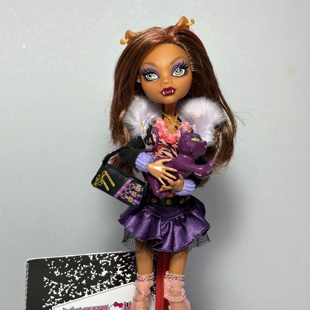 Clawdeen Wolf G1 Monster High Doll, Hobbies & Toys, Toys & Games on ...