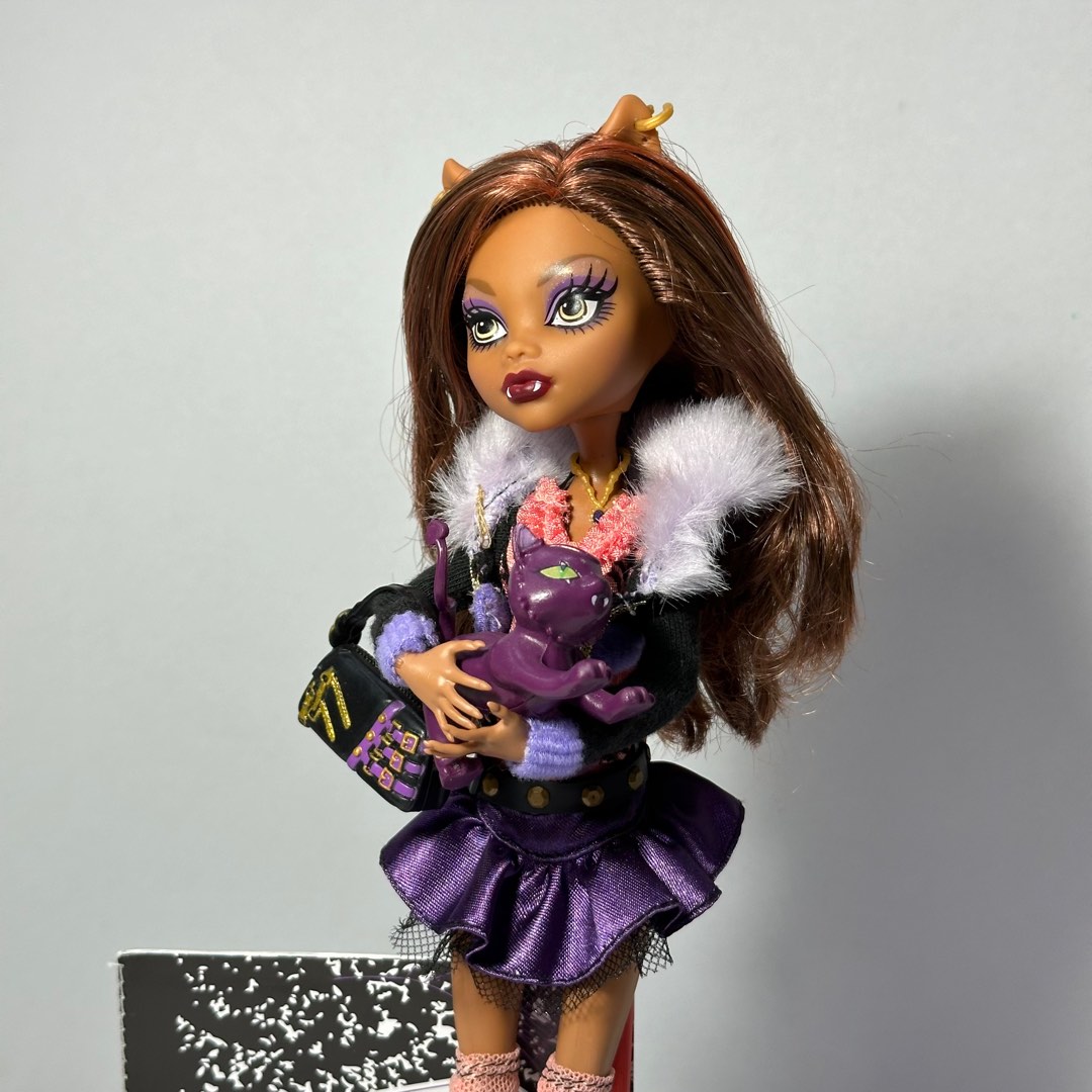 Clawdeen Wolf G1 Monster High Doll, Hobbies & Toys, Toys & Games on ...