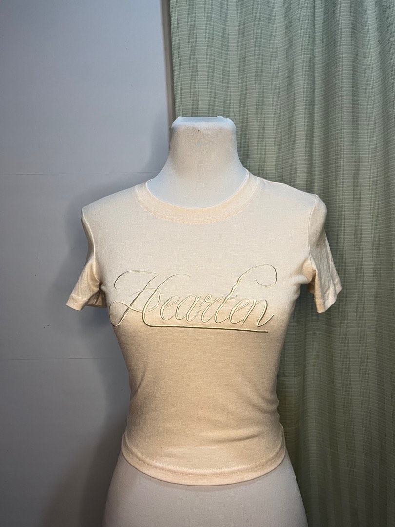 DAZY Graphic body tee body con body hugging, Women's Fashion, Tops ...