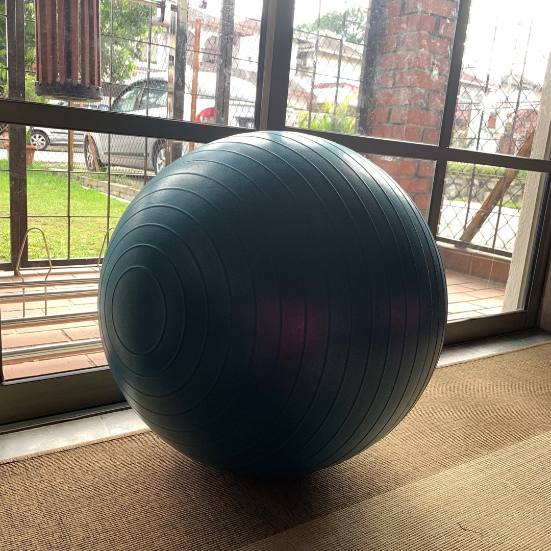 Decathlon Gym Ball, Sports Equipment, Exercise & Fitness, Toning ...