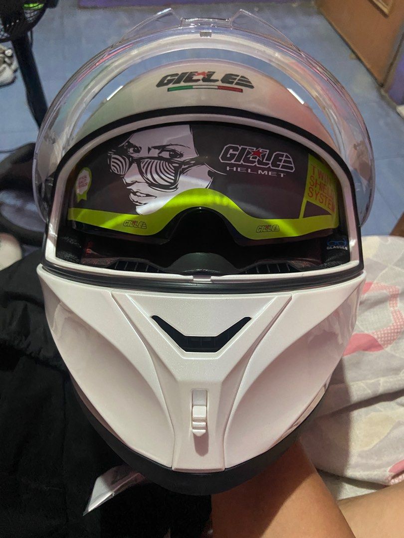 GILLE GTS V1 GLOSS PEARL WHITE FULL FACE DUAL VISOR, Motorbikes ...