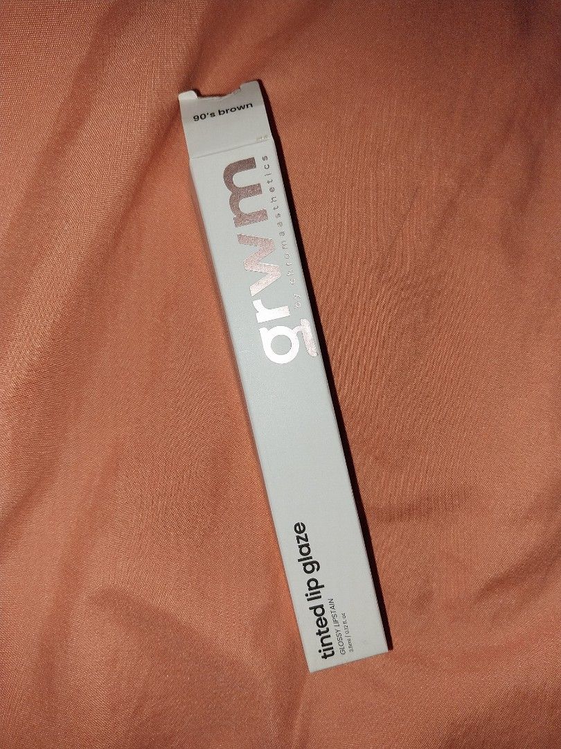 GRWM Cosmetics Tinted Lip Glaze in 90's Brown, Beauty & Personal Care ...