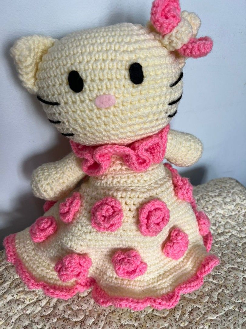 Hello Kitty Handmade crochet, Hobbies & Toys, Toys & Games on Carousell