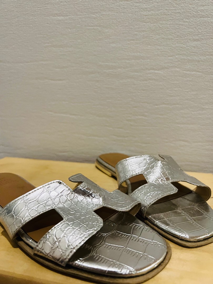 Hermes Style step in, Women's Fashion, Footwear, Sandals on Carousell