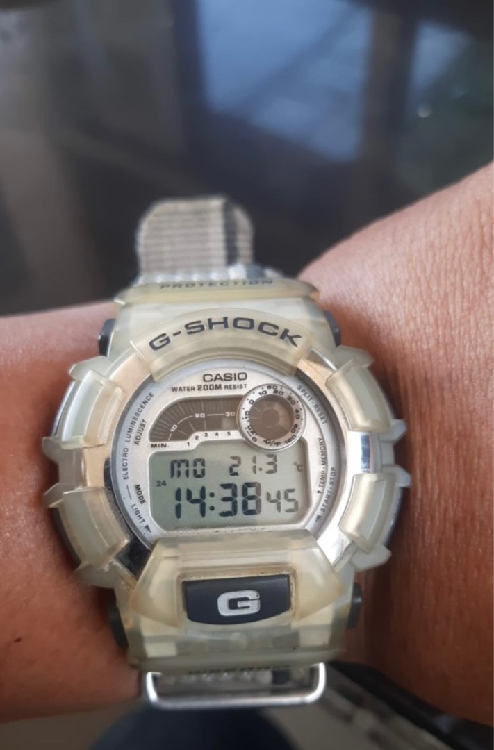 Jam gshock dw 9500 original, Fesyen Pria, Jam Tangan di Carousell