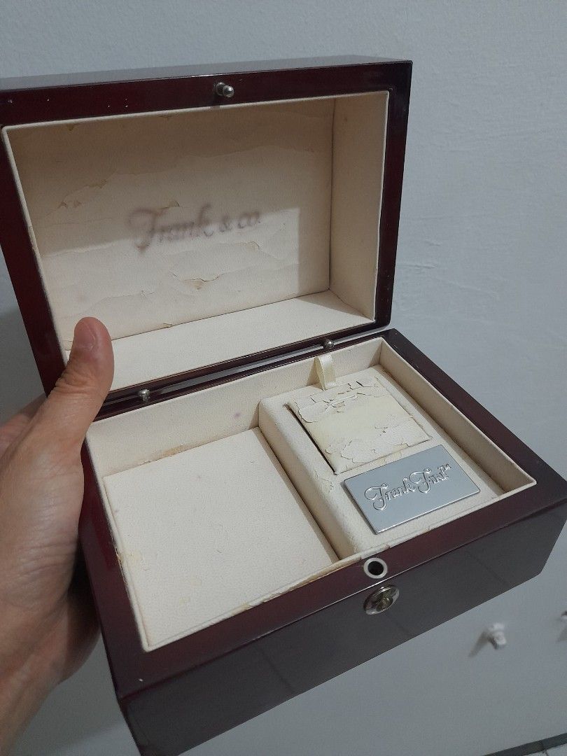 Jewelry Box Frank and co Frank fire kayu, Fesyen Wanita, Aksesoris di ...