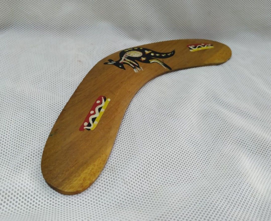 Kangaroo Throwback V Shaped Boomerang Flying Disc Throw Catch Outdoors ...