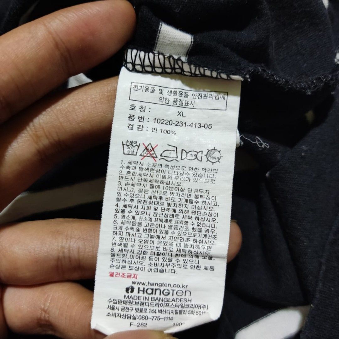 Kaos salur black white Hangten original second, Fesyen Pria, Pakaian , Atasan di Carousell