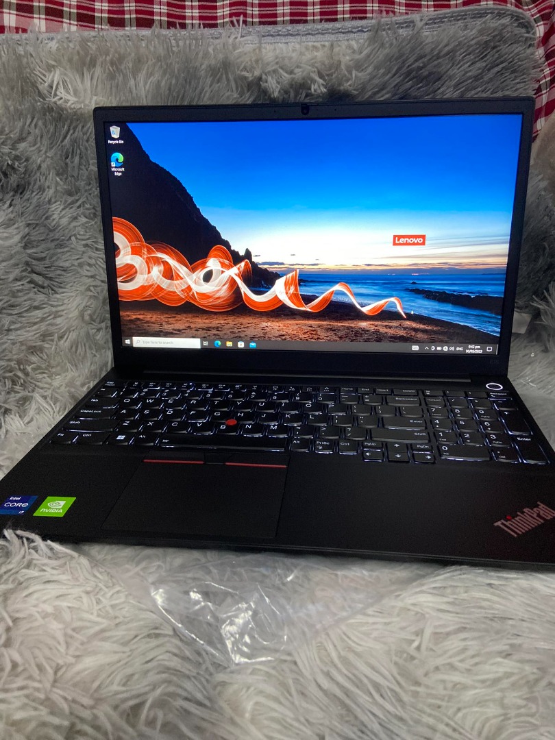 Lenovo thinkpad Intel core i7 12th gen 16gb ram 1tera ssd 2gb nvidia ...