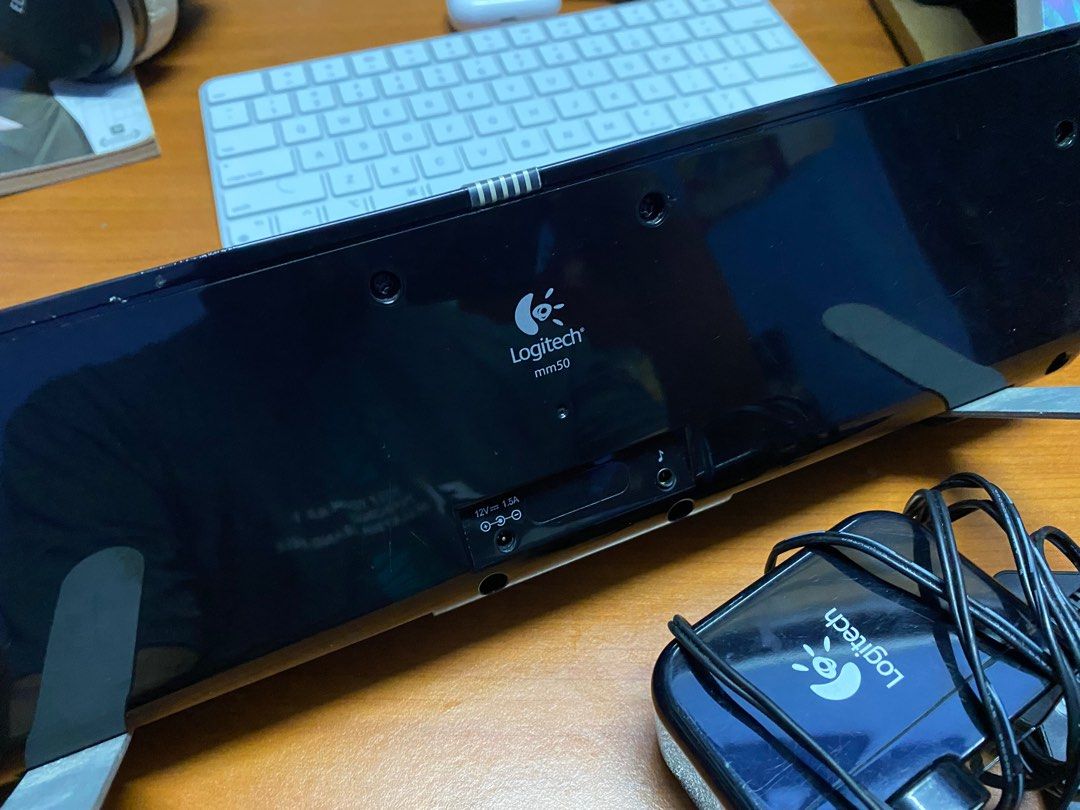 Logitech iPod speaker, Audio, Soundbars, Speakers & Amplifiers on Carousell