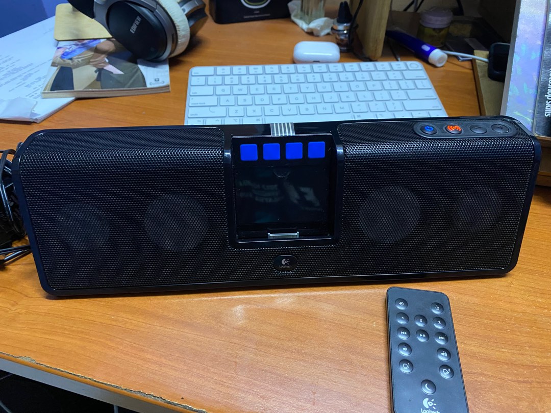 Logitech iPod speaker, Audio, Soundbars, Speakers & Amplifiers on Carousell