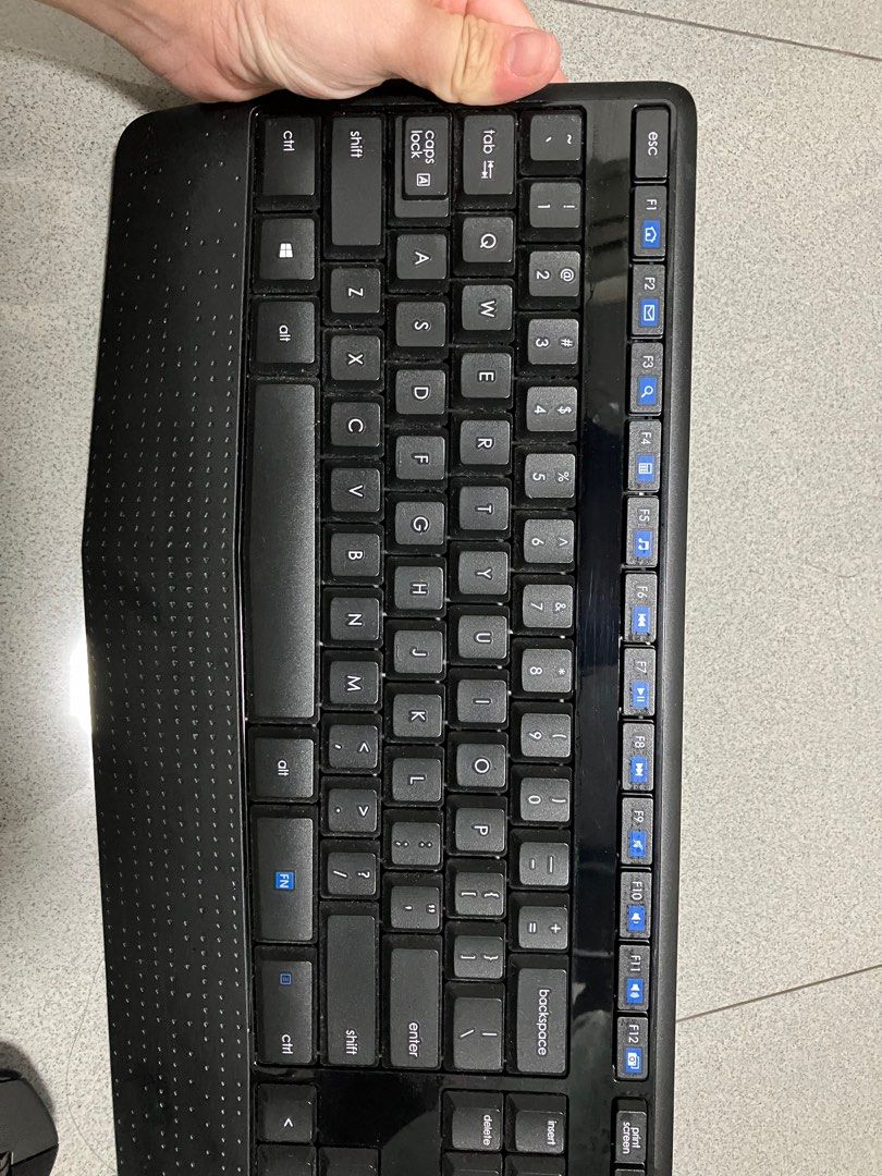 Logitech K345 Keyboard + Mouse set, Computers & Tech, Parts ...