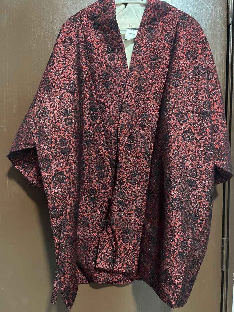Maroon Japanese Kimono, Women's Fashion, Coats, Jackets and Outerwear ...