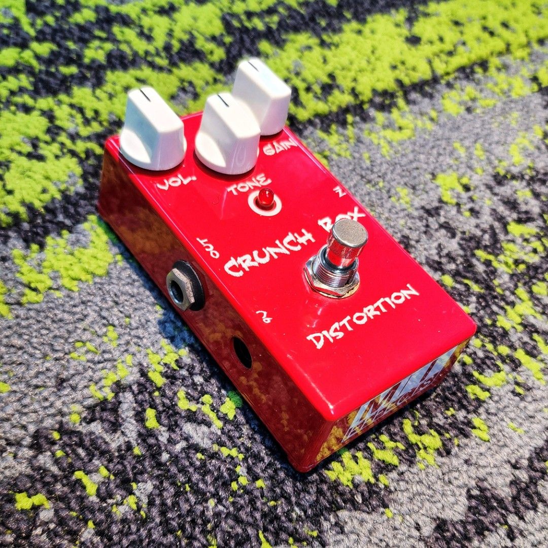 Mi Audio CRUNCH BOX Distortion, Hobbies & Toys, Music & Media, Musical ...