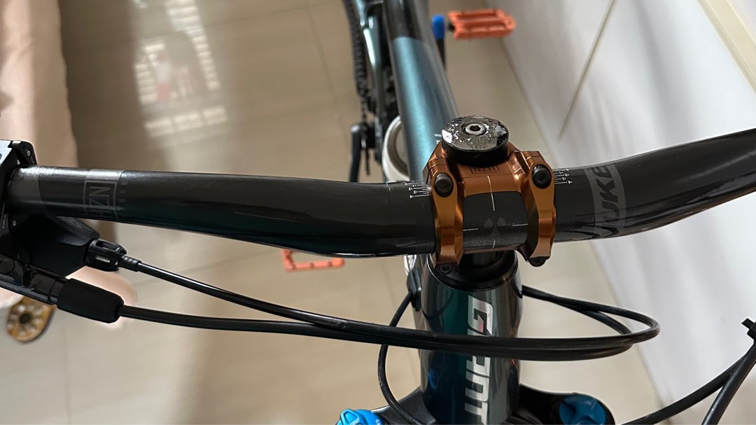 Nukeproof Horizon V2 Carbon Handlebar, Sports Equipment, Bicycles ...