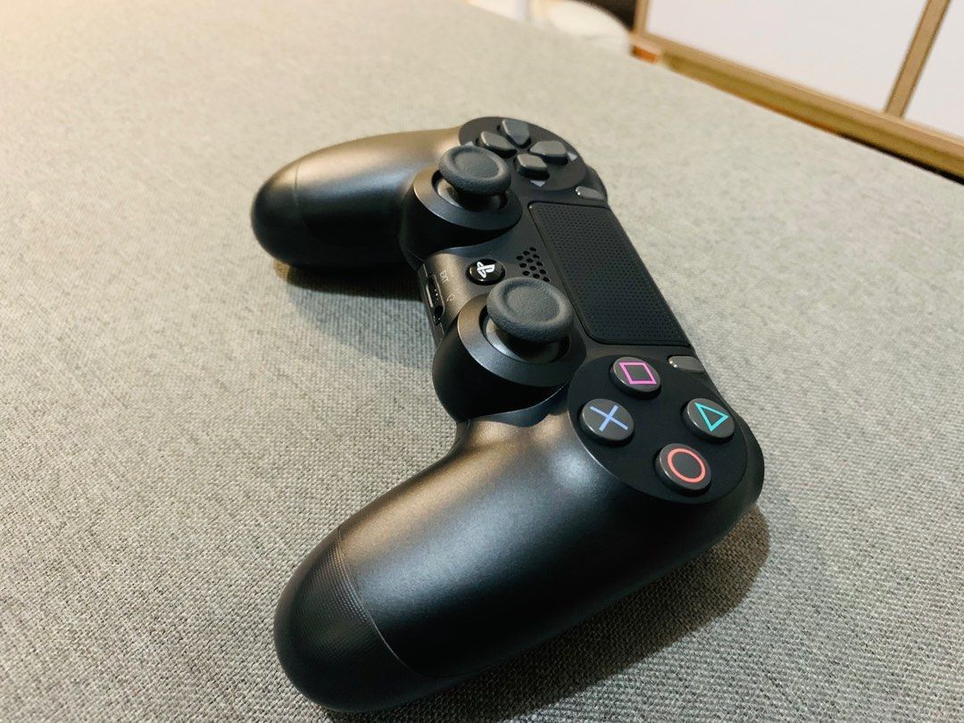 Orig DualShock 4 v2 Controller, Video Gaming, Video Game Consoles ...