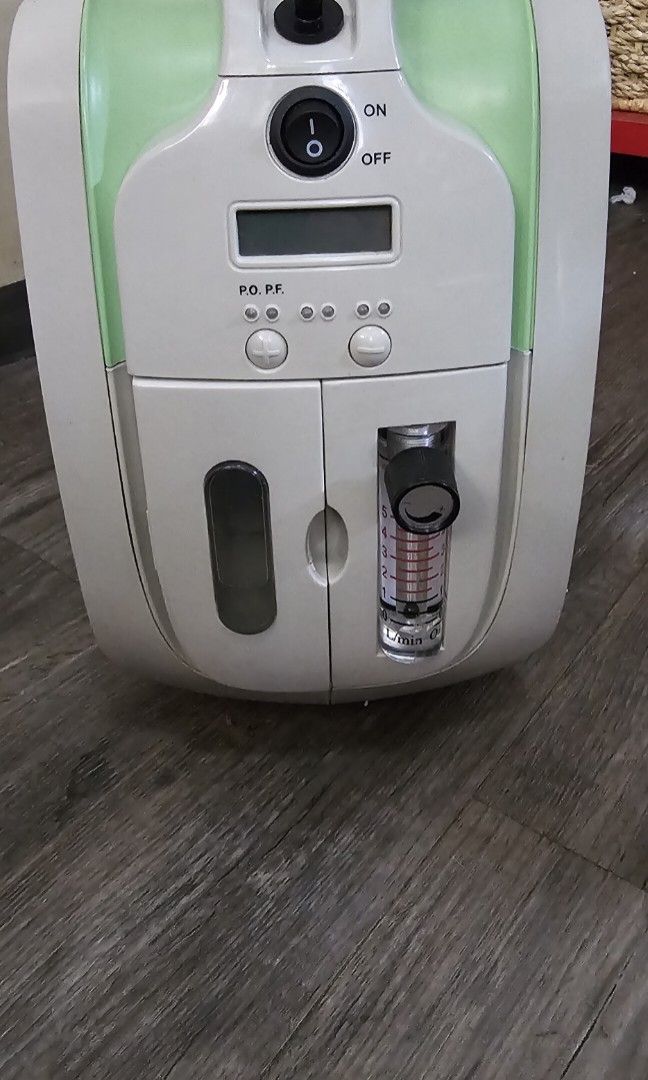 Oxygen concentrator O2 CONCENTRATOR, Health & Nutrition, Medical ...