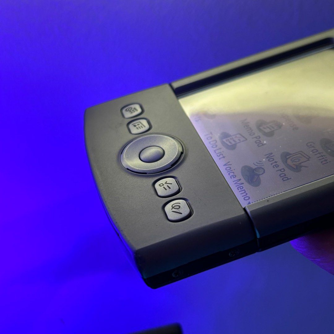 PALM TUNGSTEN T PDA | Vintage PDA, Mobile Phones & Gadgets, Other Gadgets on Carousell