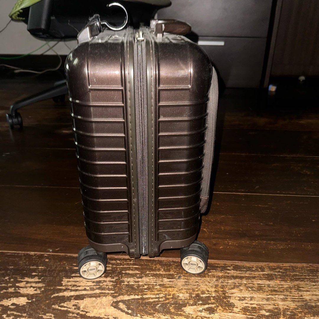 Rimowa Essential Sleeve Compact Cabin, Hobbies & Toys, Travel, Luggage ...