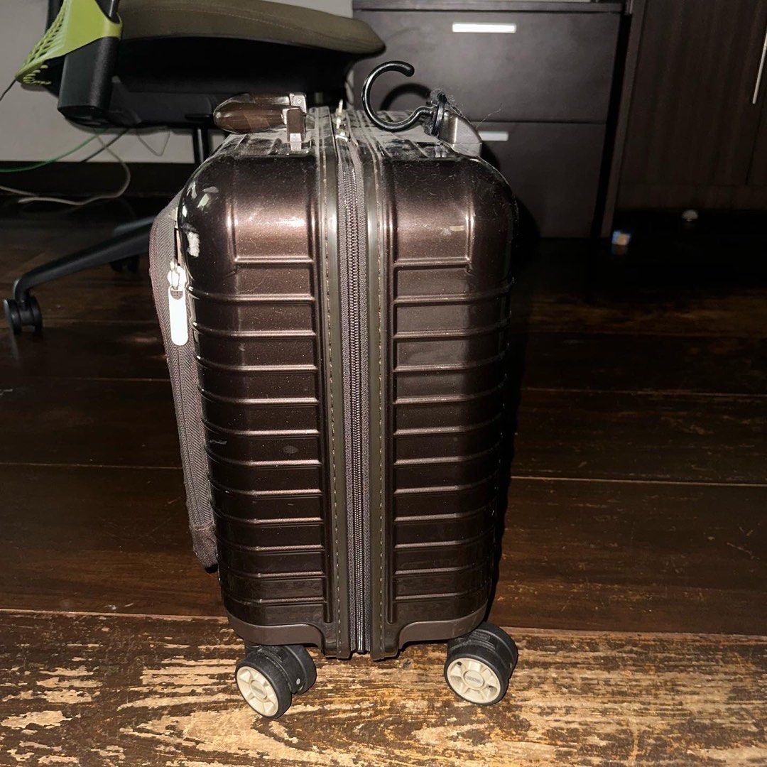 Rimowa Essential Sleeve Compact Cabin, Hobbies & Toys, Travel, Luggage ...