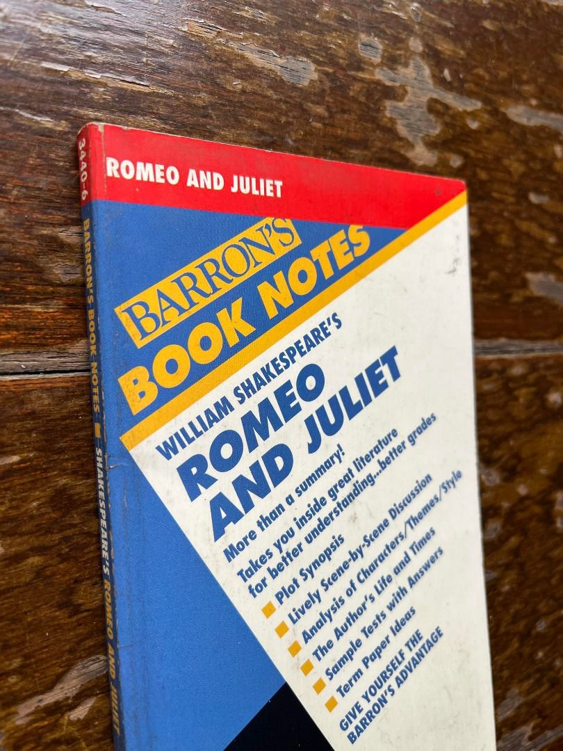 Romeo and Juliet - Barron's Book Notes, Hobbies & Toys, Books ...