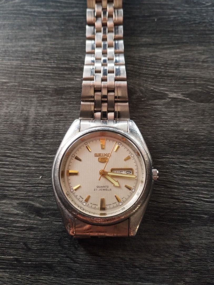 Seiko watch SK-320, Men's Fashion, Watches & Accessories, Watches on Carousell