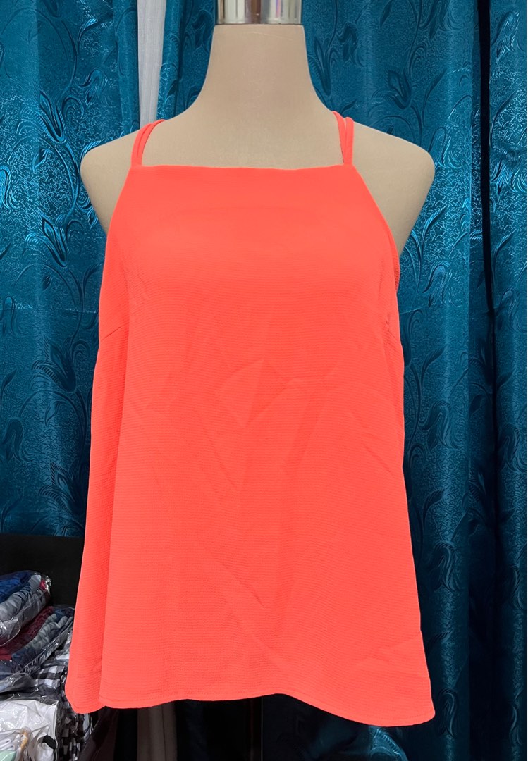 Sexy Back detail Spaghetti Strap, Women's Fashion, Tops, Sleeveless on ...