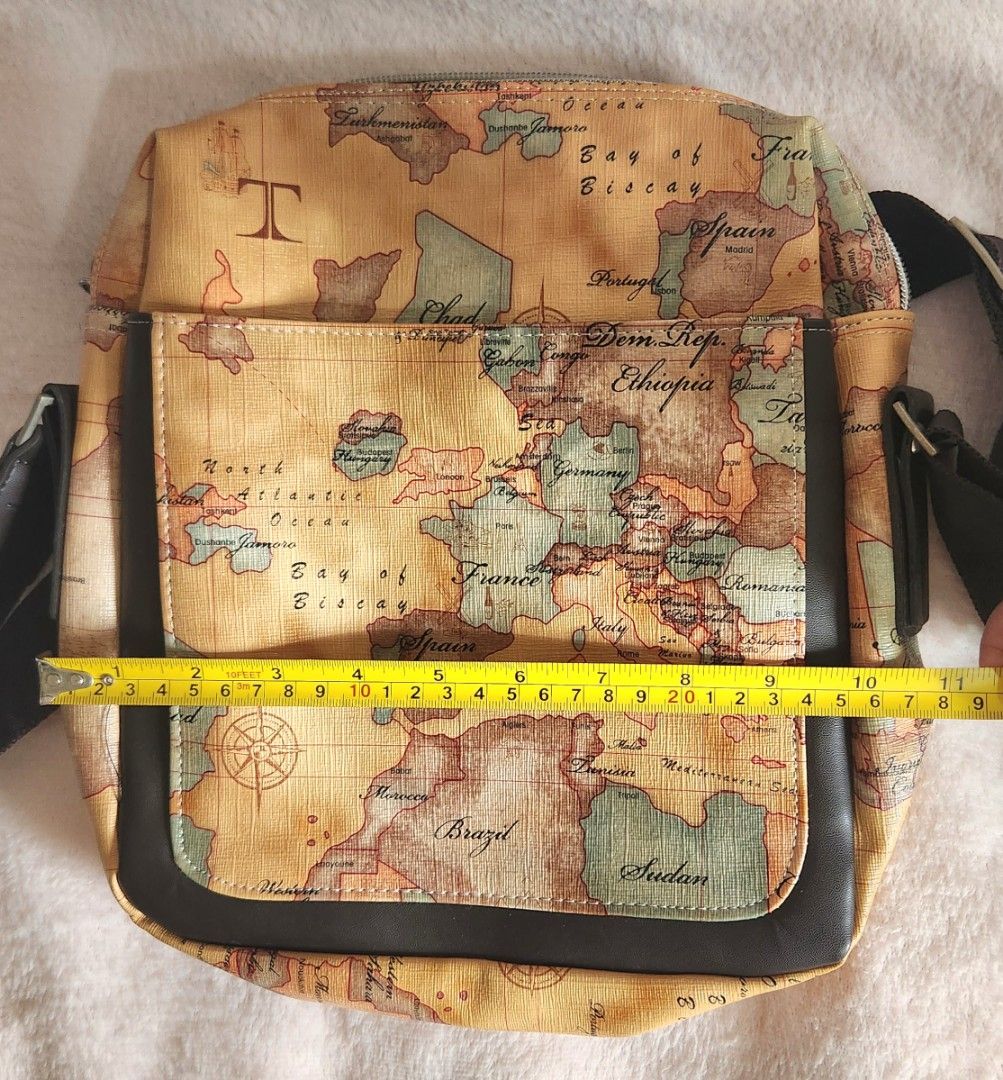 Tandy Crossbody Map Bag, Women's Fashion, Bags & Wallets, Cross-body ...