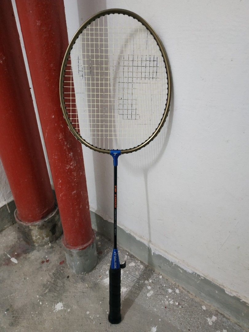 Toalson Japan badminton racket 羽毛球拍, 運動產品, 運動與體育, 運動與體育 - 球拍和球類運動 ...