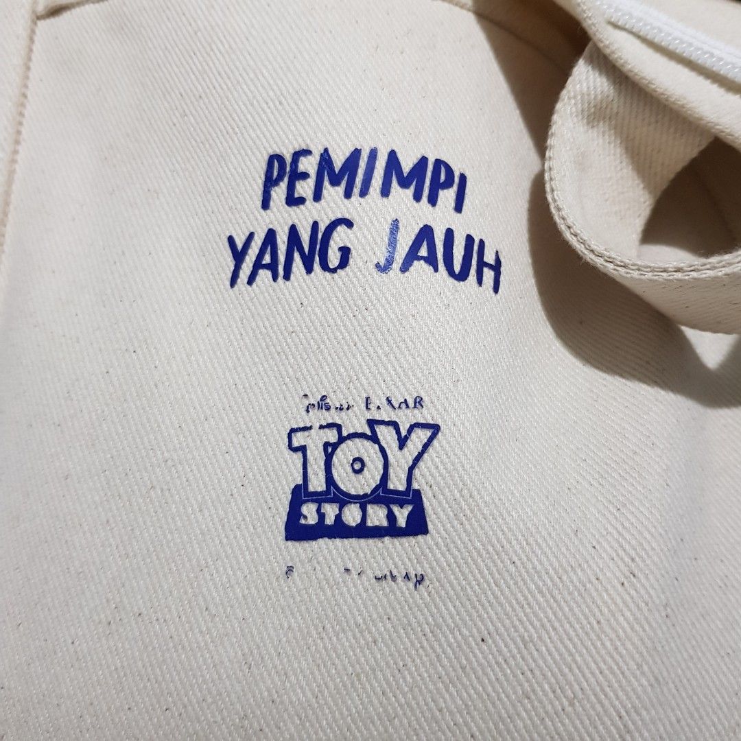 Totebag Tuku x Disney Pixar Toy Story Alien, Fesyen Wanita, Tas ...