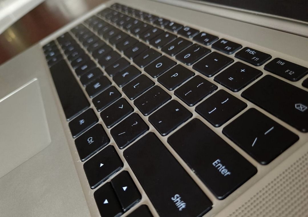 Ultraslim Honor Laptop Core i5 8thgen Backlight Kb Nvidia Graphics IPS ...