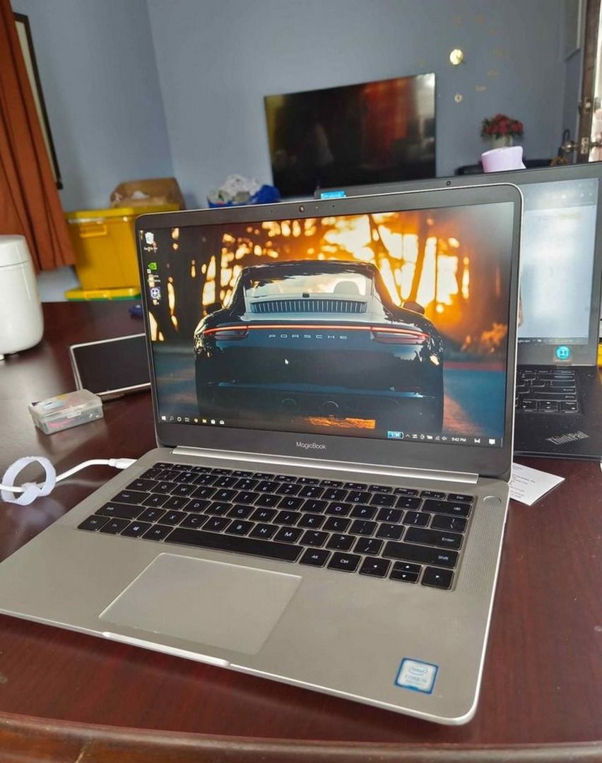 Ultraslim Honor Laptop Core i5 8thgen Backlight Kb Nvidia Graphics IPS ...