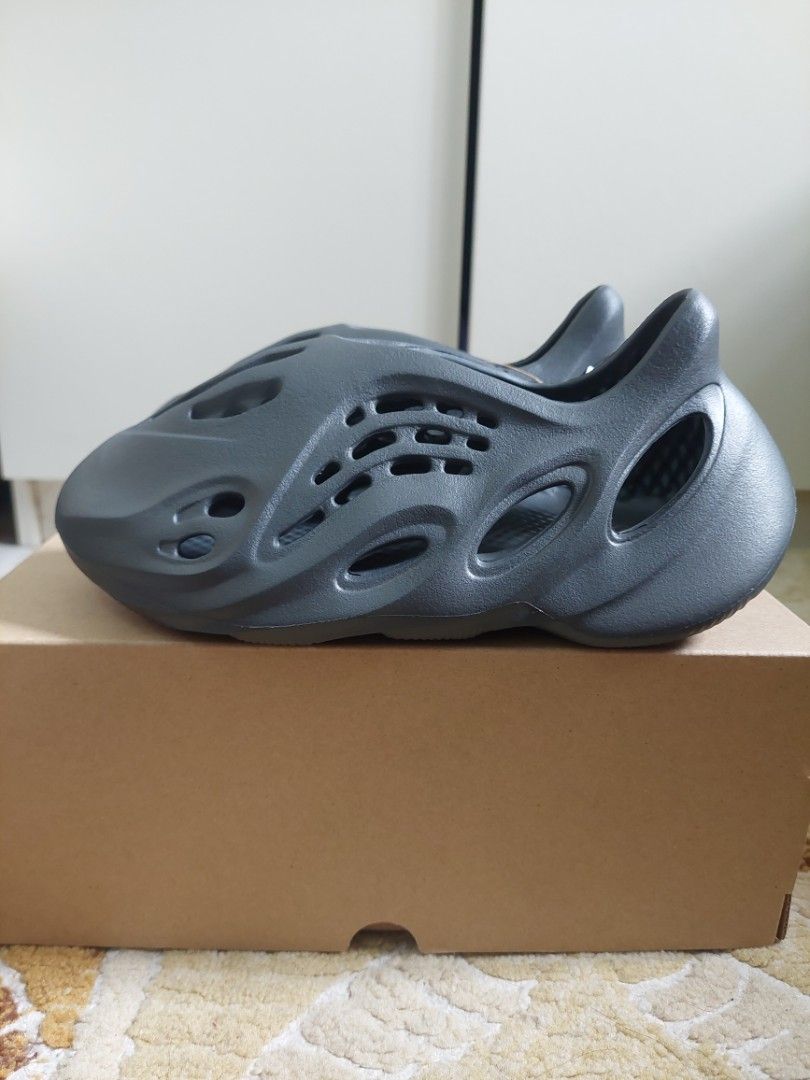 Yeezy FOAM RNR Carbon, Luxury, Sneakers & Footwear on Carousell